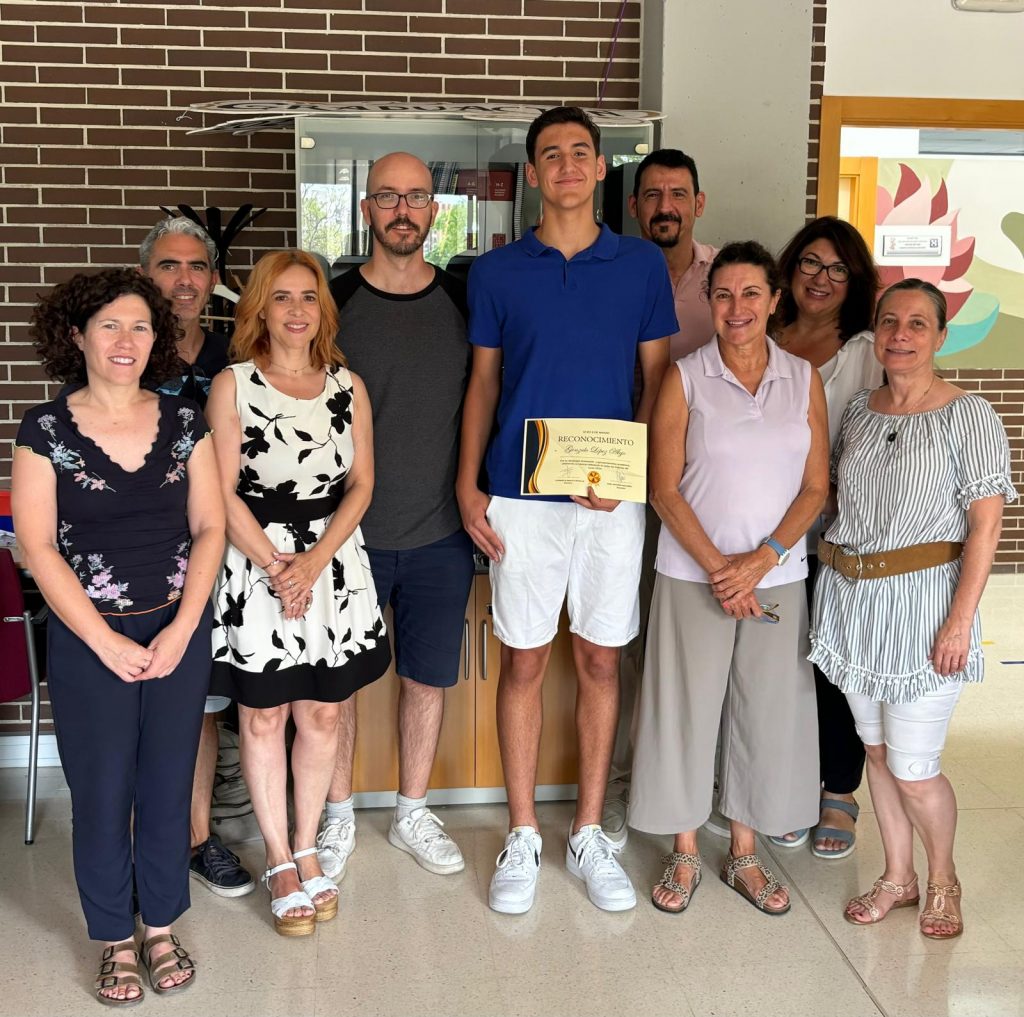 IES 8 DE MARZO – AlumTFnado que ya está estudiandoDFDSF un Ciclo Formativo Presencial de ...