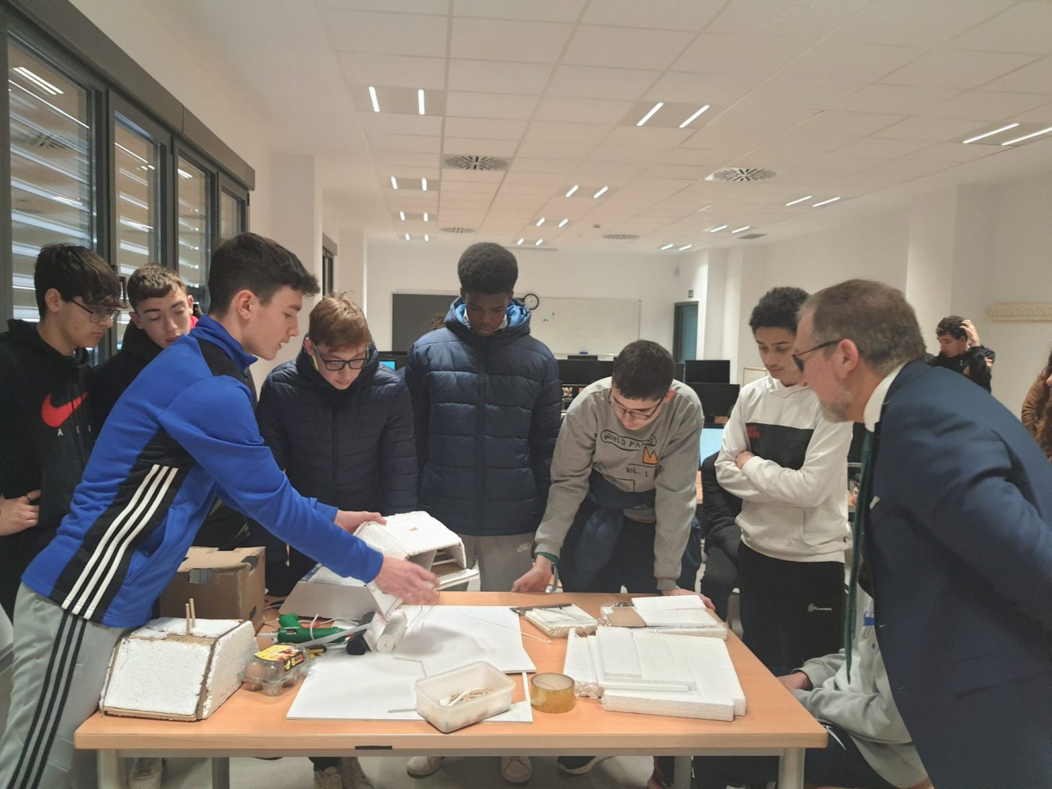 Connectats – IES EL TORRELLÓ