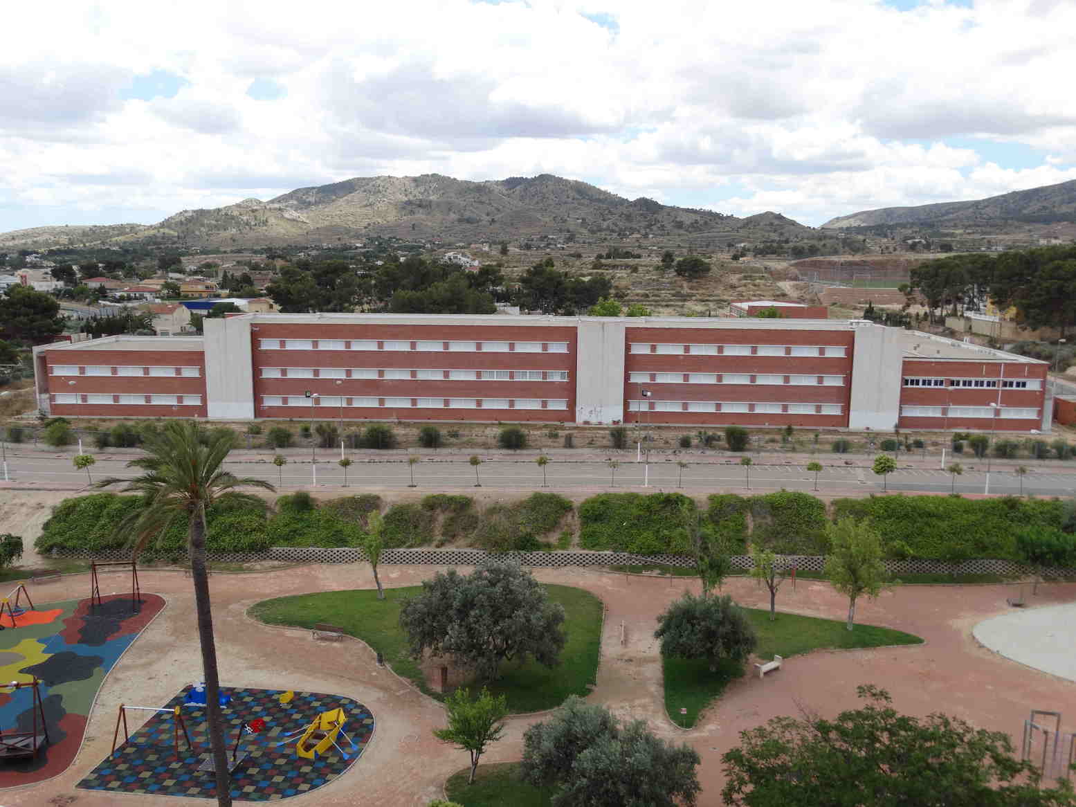 El centro – IES ENRIC VALOR
